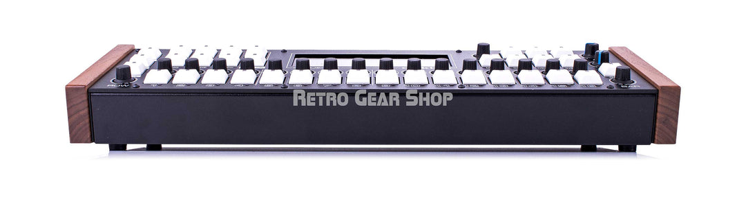 Sequentix Cirklon V2 with CVIO & Modular Connector + Wood Sides – Retro Gear Shop