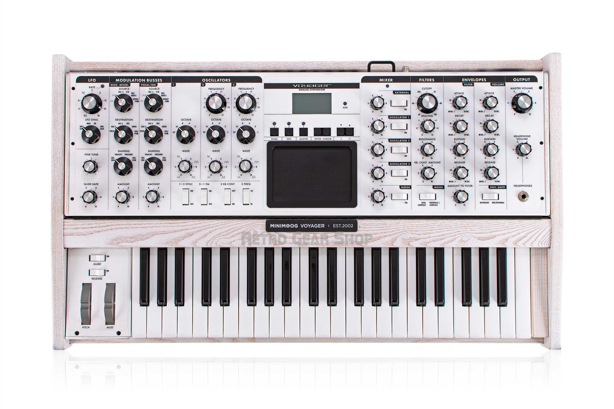 Moog Minimoog Voyager Performer Lunar Impact 44-Keys Mono Synthesizer ...