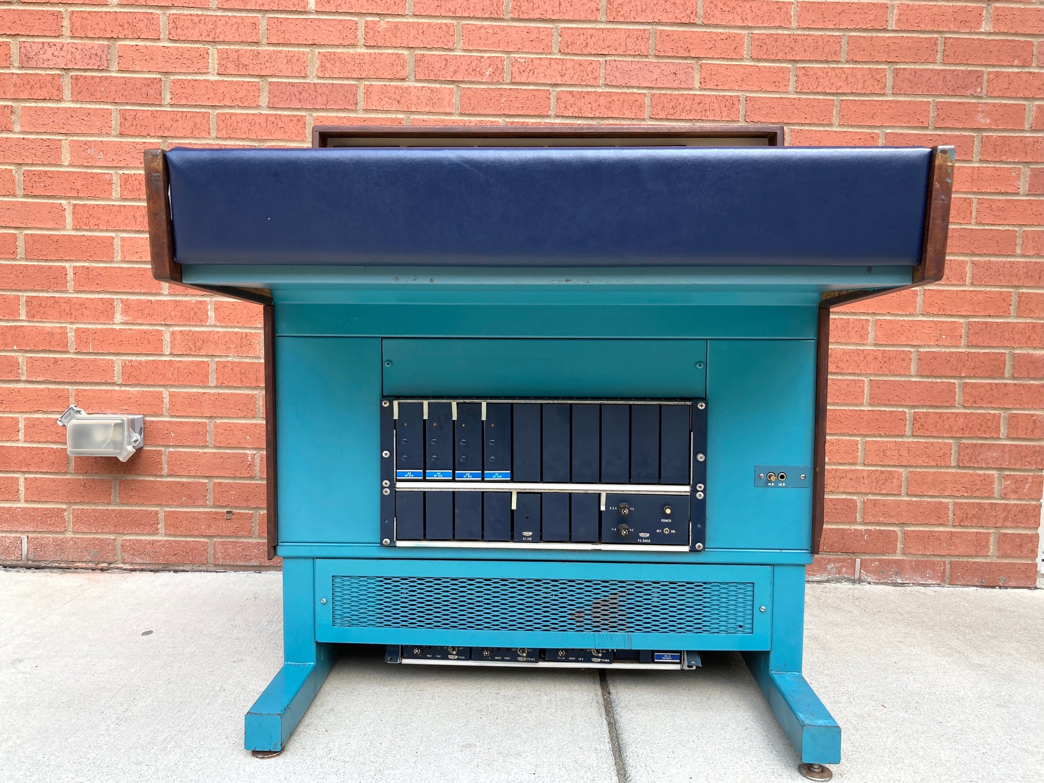 McCurdy 8500 10 Channel Stereo Production Console Mixer Sidecar Vintage ...