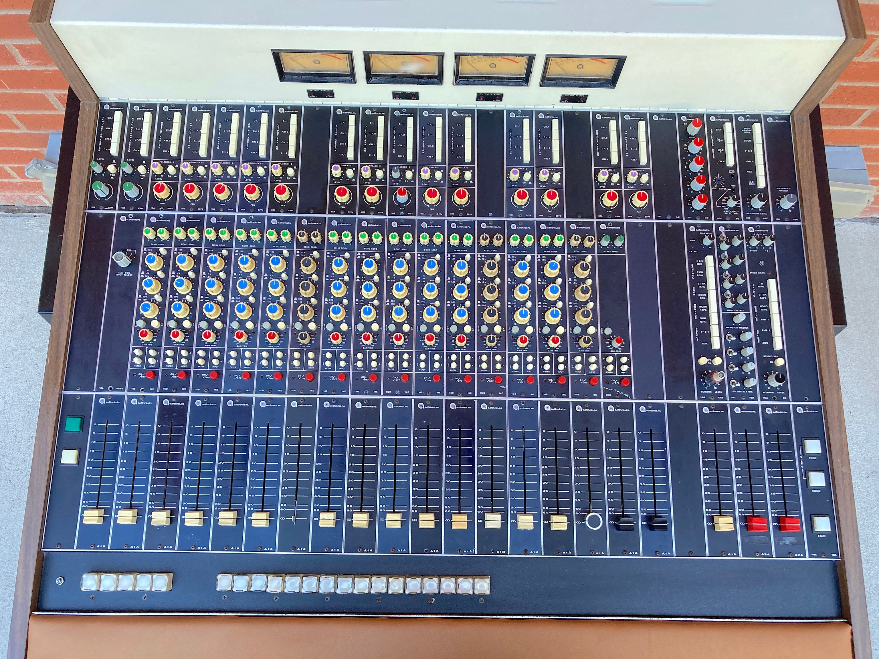 Auditronics Grandson 110A 16 Channel 4 Buss Console Sidecar Mixer ...